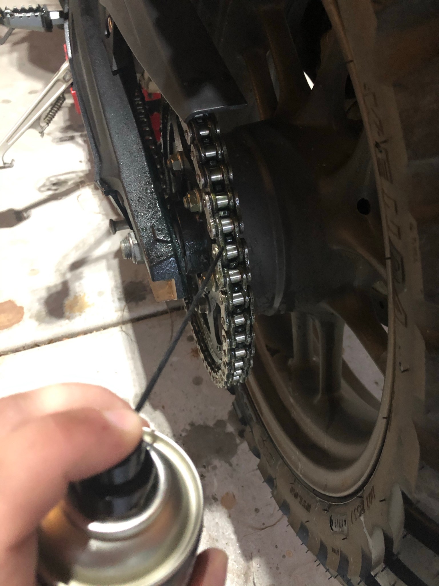 Cleaning and Lubing My Chain and Sprockets – Stryker ADV